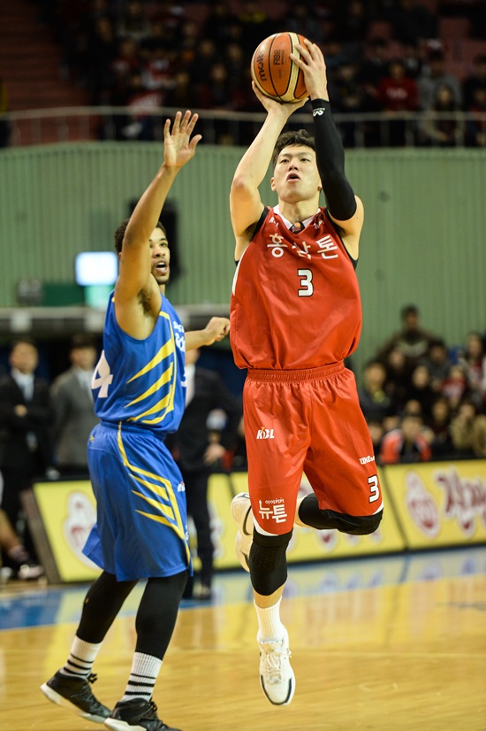 'KGC 주포' 이정현, "KCC전, 우리의 장점 보여 주겠다"