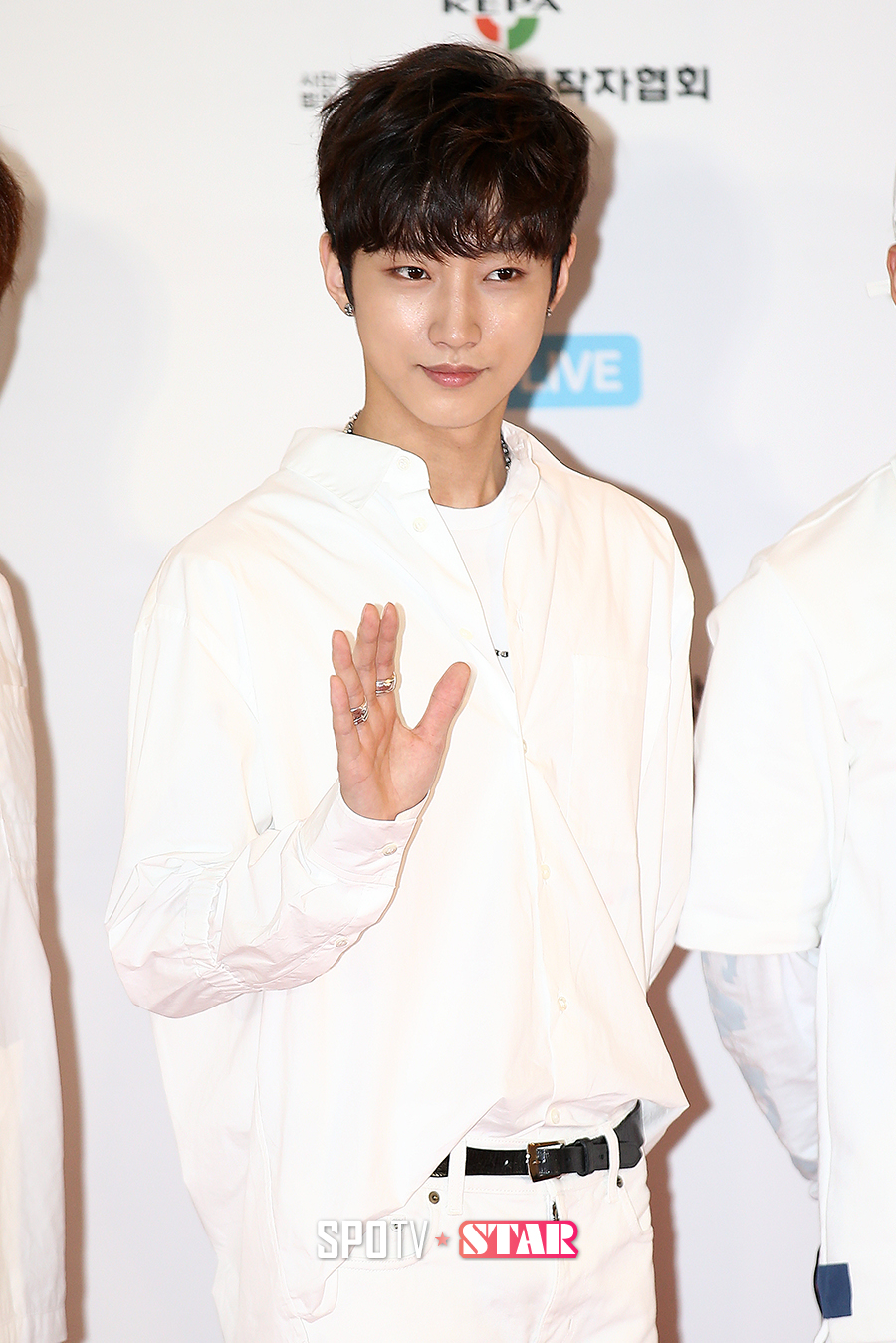 [포토S] B1A4 진영 '샤프한 이미지'