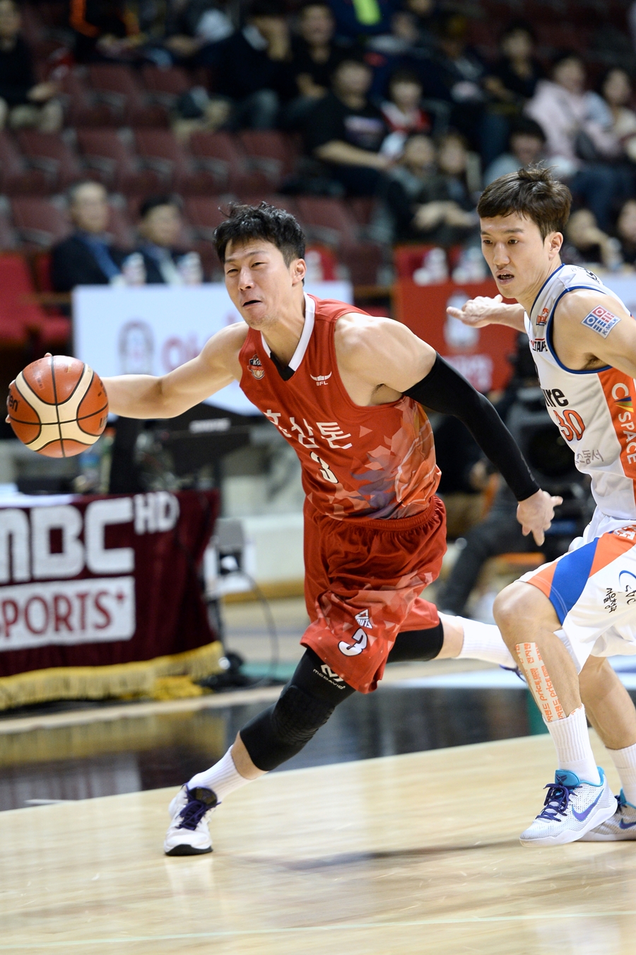 [KBL] '3G 연속 20+점' 이정현, 뜨거운 손끝 빛난 'KGC 해결사'