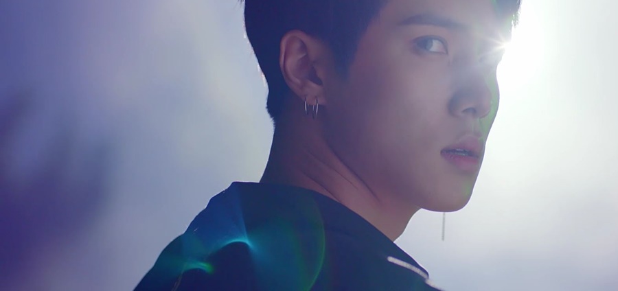 JBJ 김동한 "MV 촬영 중에 머리에 불똥 튀었다"