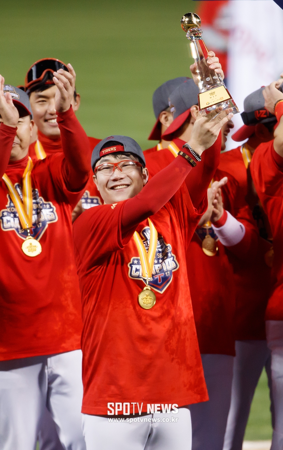 [V11 일문일답] 'MVP' 양현종, "20승, KS 세이브… 꿈꾸는 것 같다"