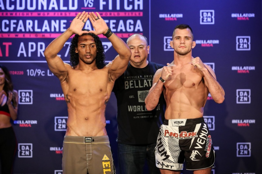 골반에 걸친 바지와 선명한 복근…벤 헨더슨 "WEC·UFC 이어 벨라토르에서도"