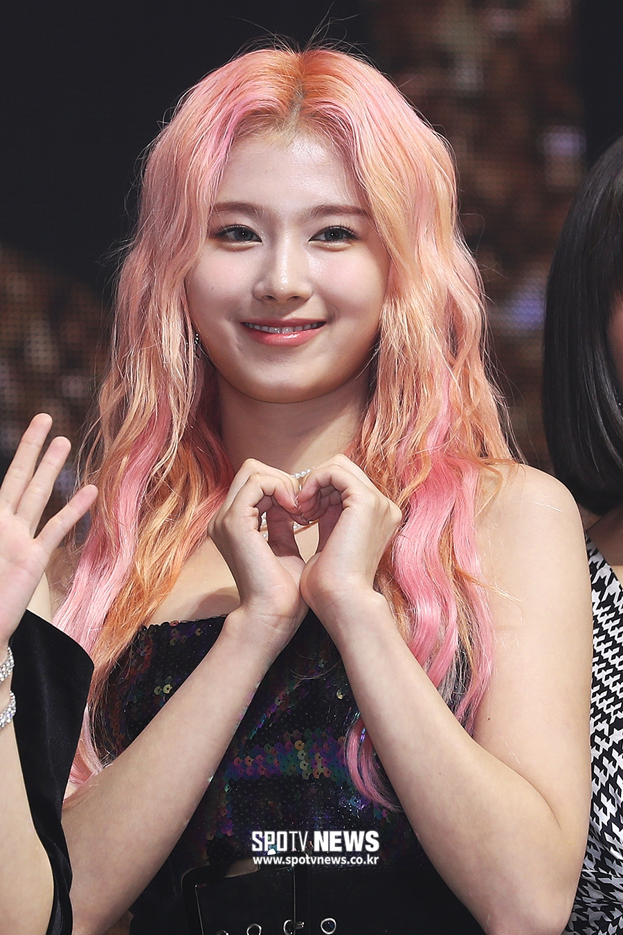 [포토S] 트와이스 사나, 핑크 여신