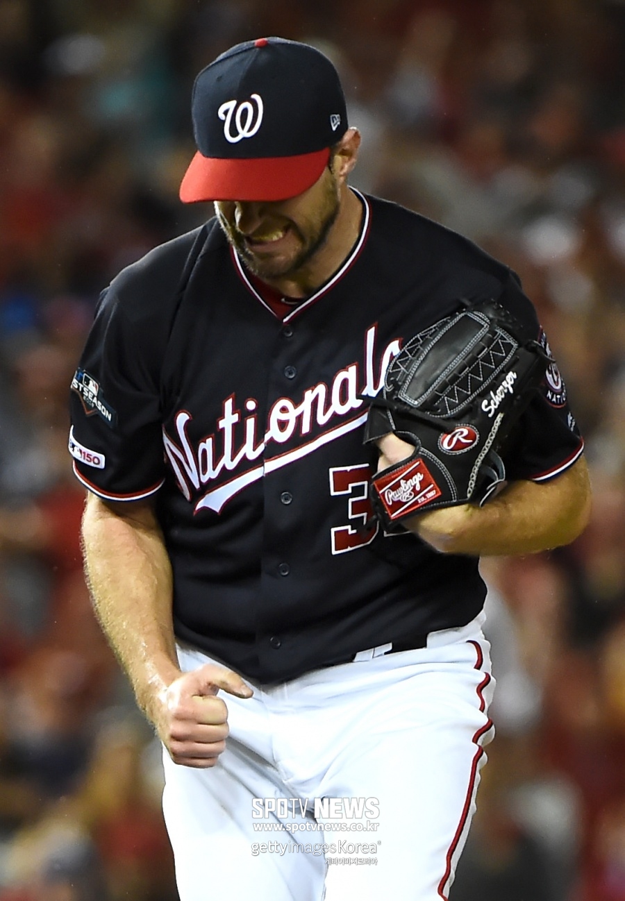 슈어저 이틀 쉬고 159km…"PS 최고 투구" 찬사