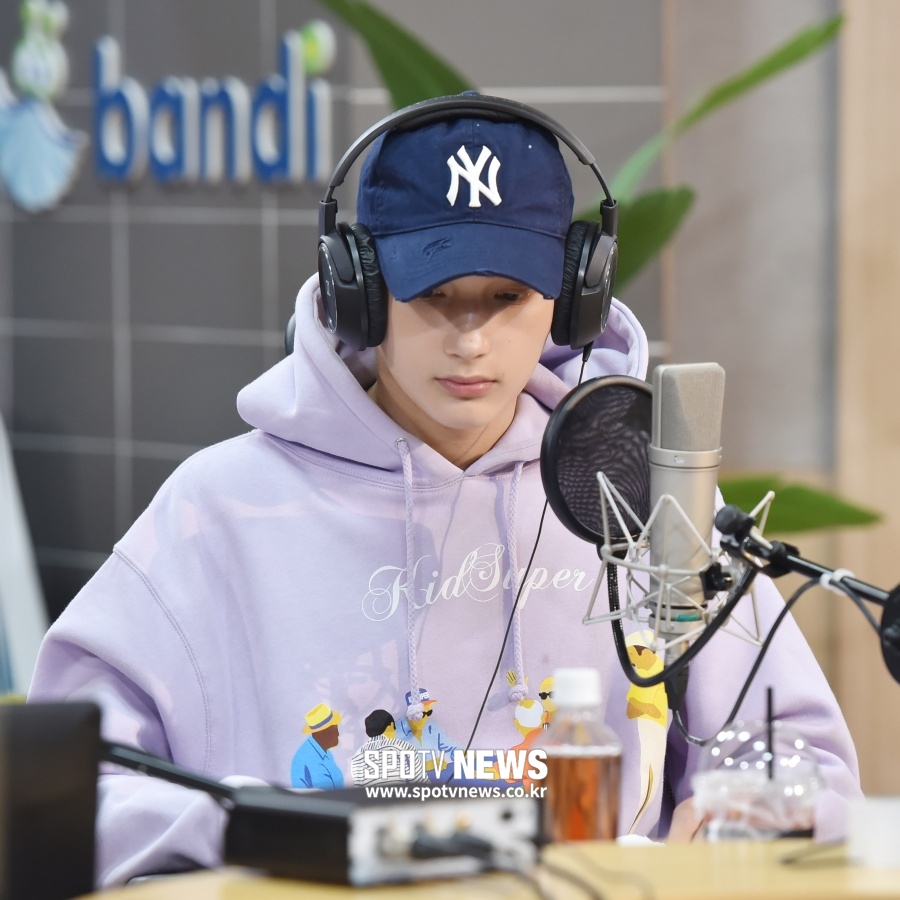 [포토]투모로우바이투게더 휴닝카이 'DJ는 오늘이 마지막 ㅠ'