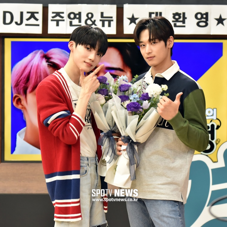 [포토]더보이즈 뉴-주연 'EBS 경청 DJ 됐어요!'