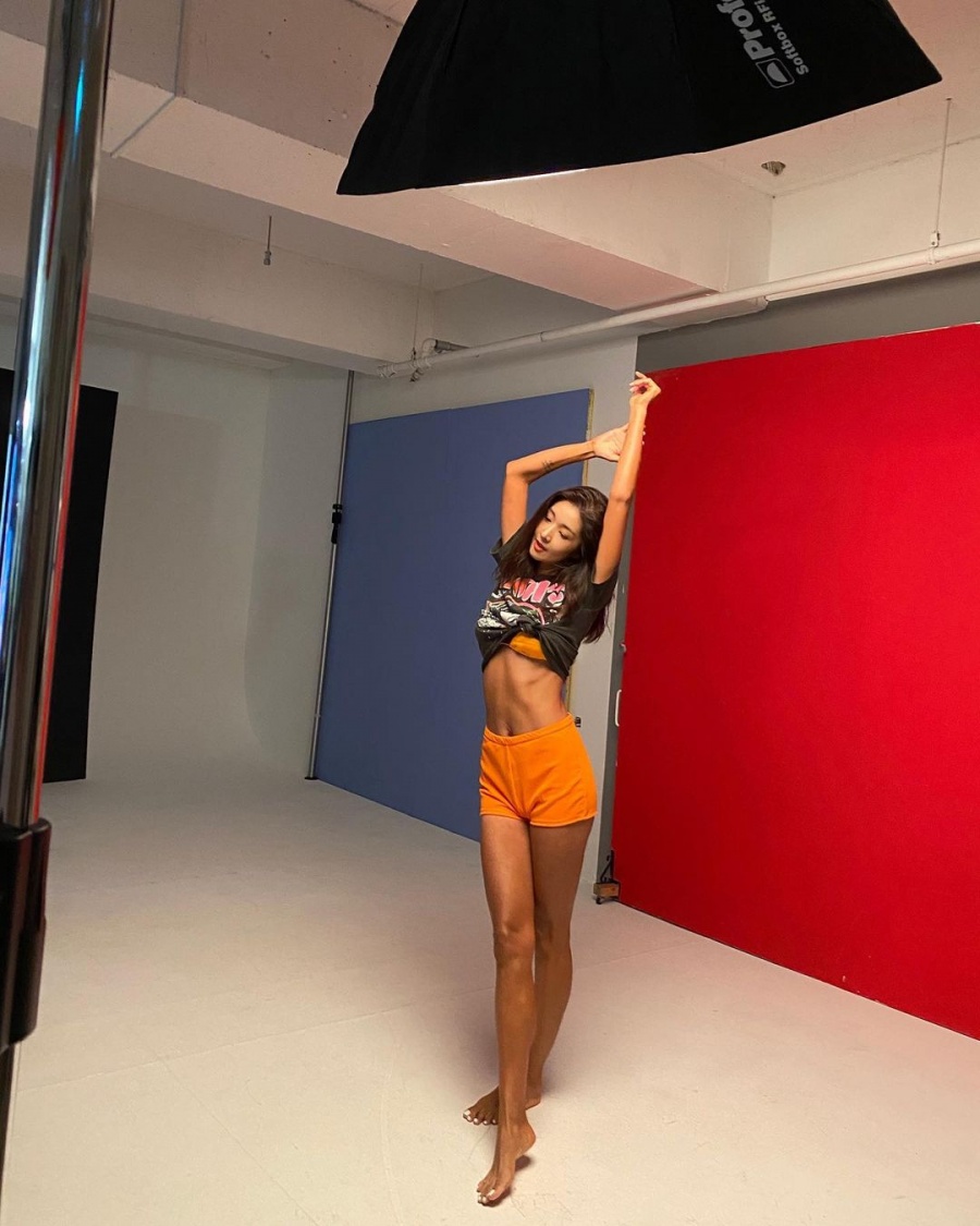 '75kg→52kg' 김빈우, 쌀 한톨 안 먹고 물 한잔 안 마신 몸매…무보정도 레전드