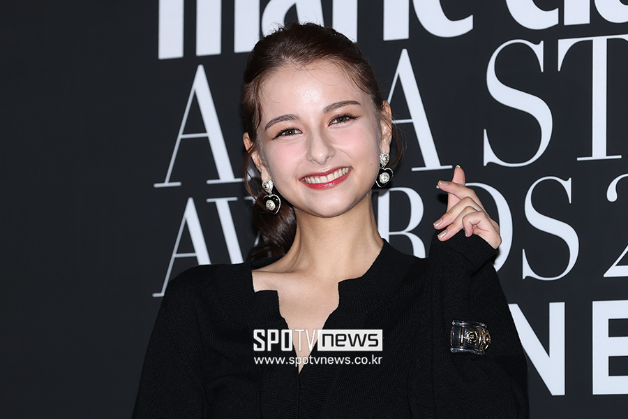 [포토S] 아라시 리나, 상큼한 하트!