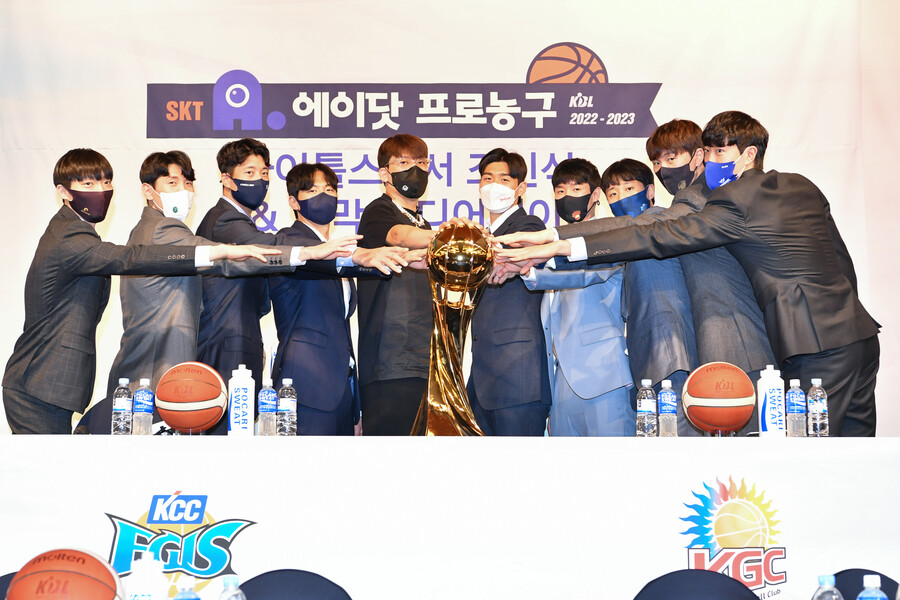 상향 평준화된 KBL, 우승 후보는 "KT"…5명의 감독이 선택했다