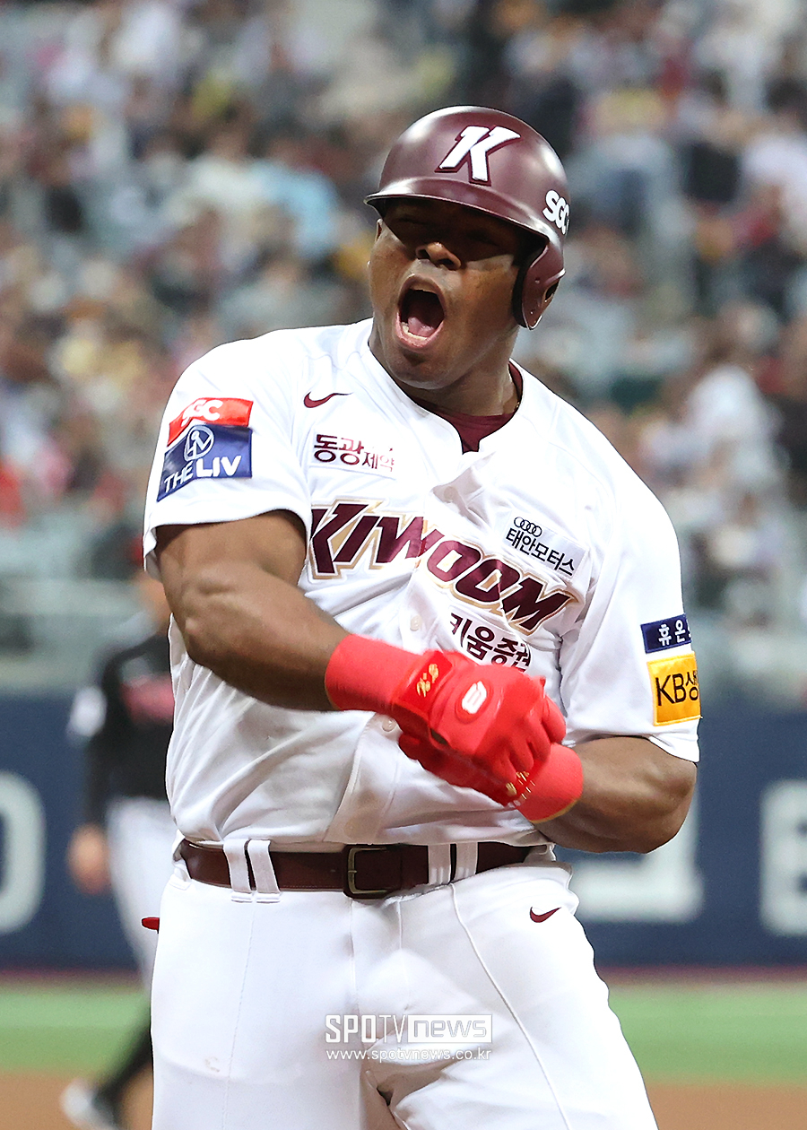 [PO4 게임노트] ‘푸이그 결승포’ 키움, 3년 만에 KS 진출… LG 2년 연속 업셋 수모