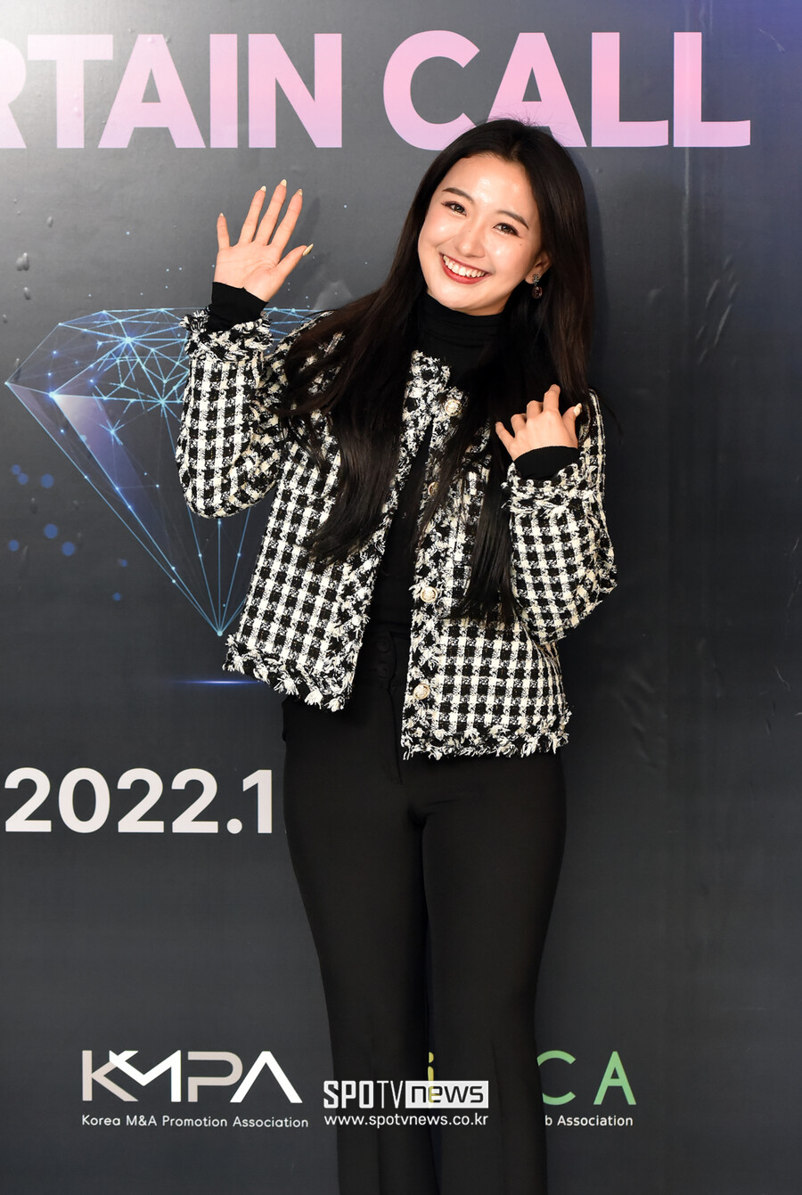 [포토]미얀마 인플루언서 이유리 '안녕하세요~'