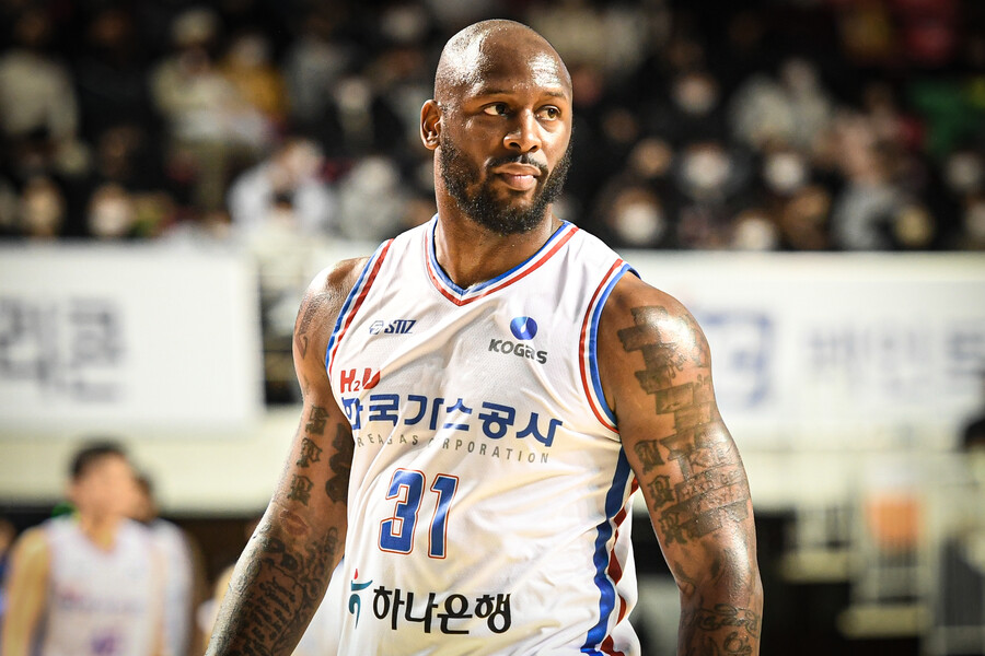 할로웨이 시즌 아웃 아니다…31일 KT전부터 다시 출전