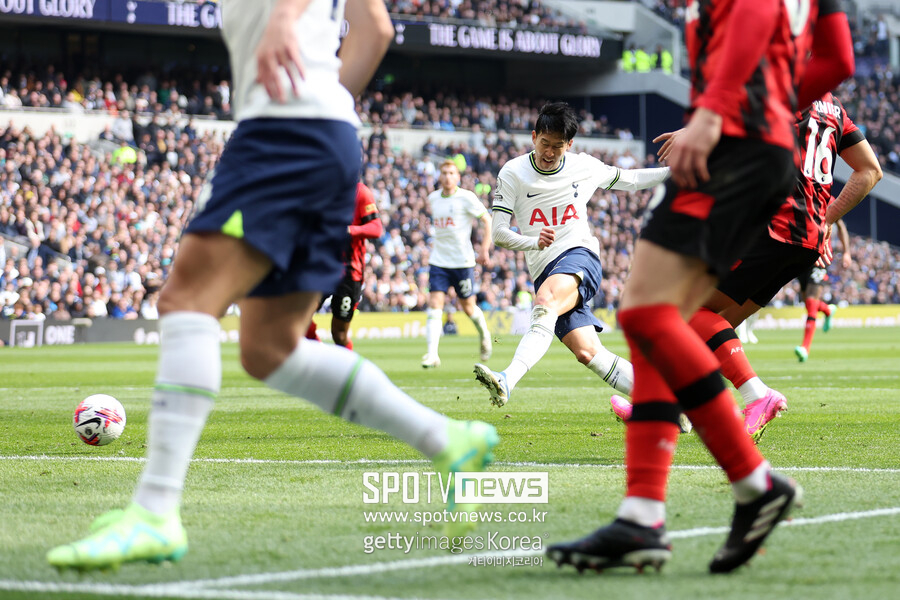 '손흥민 EPL 101호골→두 경기 연속골' 와장창…'수비 붕괴' 토트넘, 본머스에 2-3 역전패 '챔스권 빨간불'