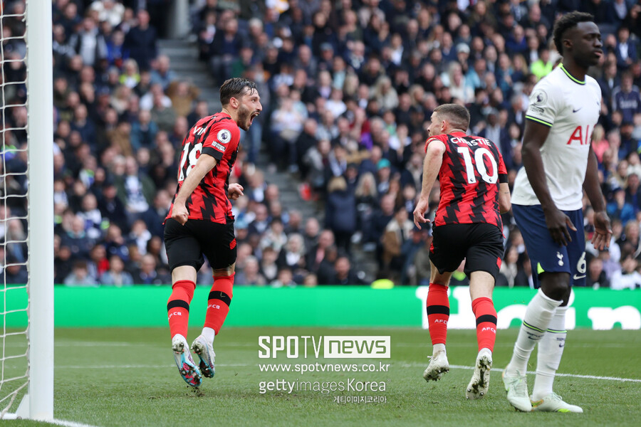 '손흥민 EPL 101호골→두 경기 연속골' 와장창…'수비 붕괴' 토트넘, 본머스에 2-3 역전패 '챔스권 빨간불'