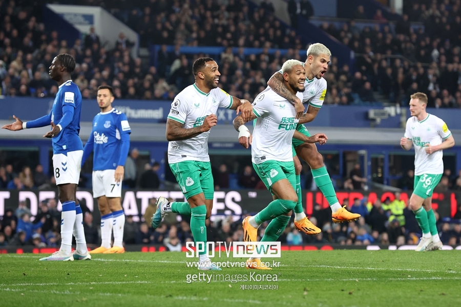 [EPL REVIEW] 2G 10골 '맨시티급' 화력, 뉴캐슬 에버턴 4-1 완파하고 단독 3위로…토트넘과 9점 차, 챔피언스리그 보인다