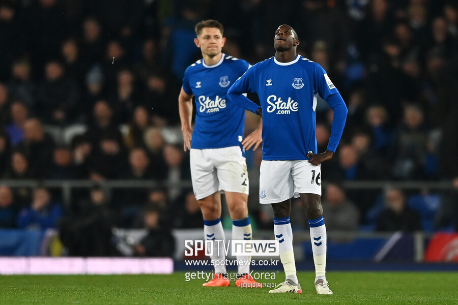 [EPL REVIEW] 2G 10골 '맨시티급' 화력, 뉴캐슬 에버턴 4-1 완파하고 단독 3위로…토트넘과 9점 차, 챔피언스리그 보인다