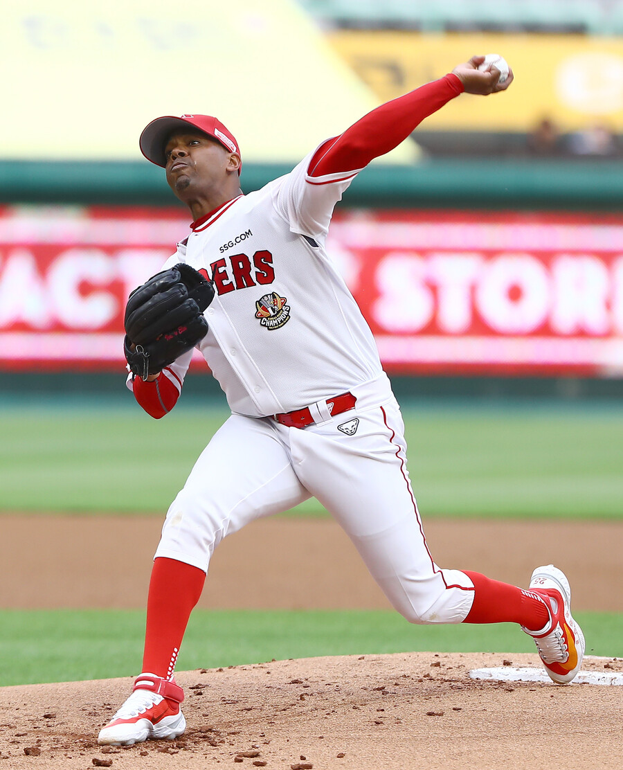 처음은 LG의 분석이 완벽했다… MLB 22승 투수는, 그게 틀렸다는 것을 증명할까
