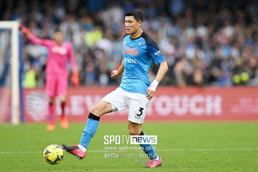 맨유행 유력했던 김민재, 7월까지 모른다…‘EPL 큰손’ 4200만 바이아웃 노린다