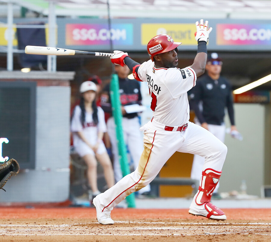 [인천 게임노트] SSG 쿠바 파워 쩌렁쩌렁, 에레디아-최지훈 8안타 합작… SSG, kt 꺾고 3연패 탈출