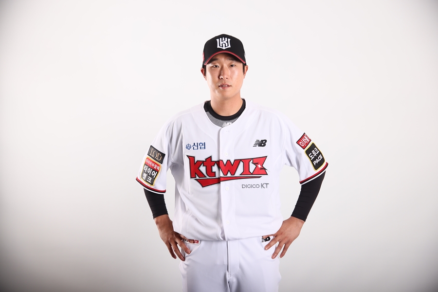 롯데와 트레이드 안 했으면 어쩔뻔 했나…KBO 160홈런 2루수 후계자 떴다