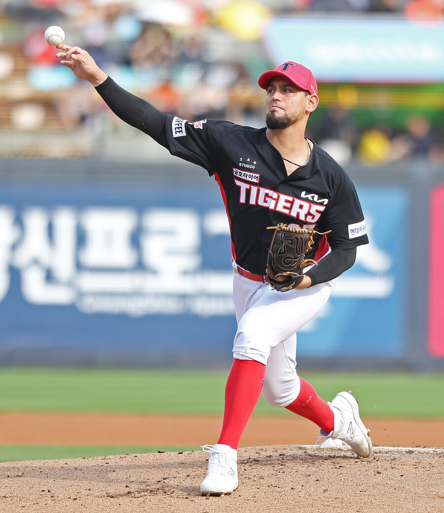 이중 키킹 논란에도 흔들리지 않았다…'6⅓이닝 무4사구 10K' 갸체스의 완벽했던 KBO 데뷔전