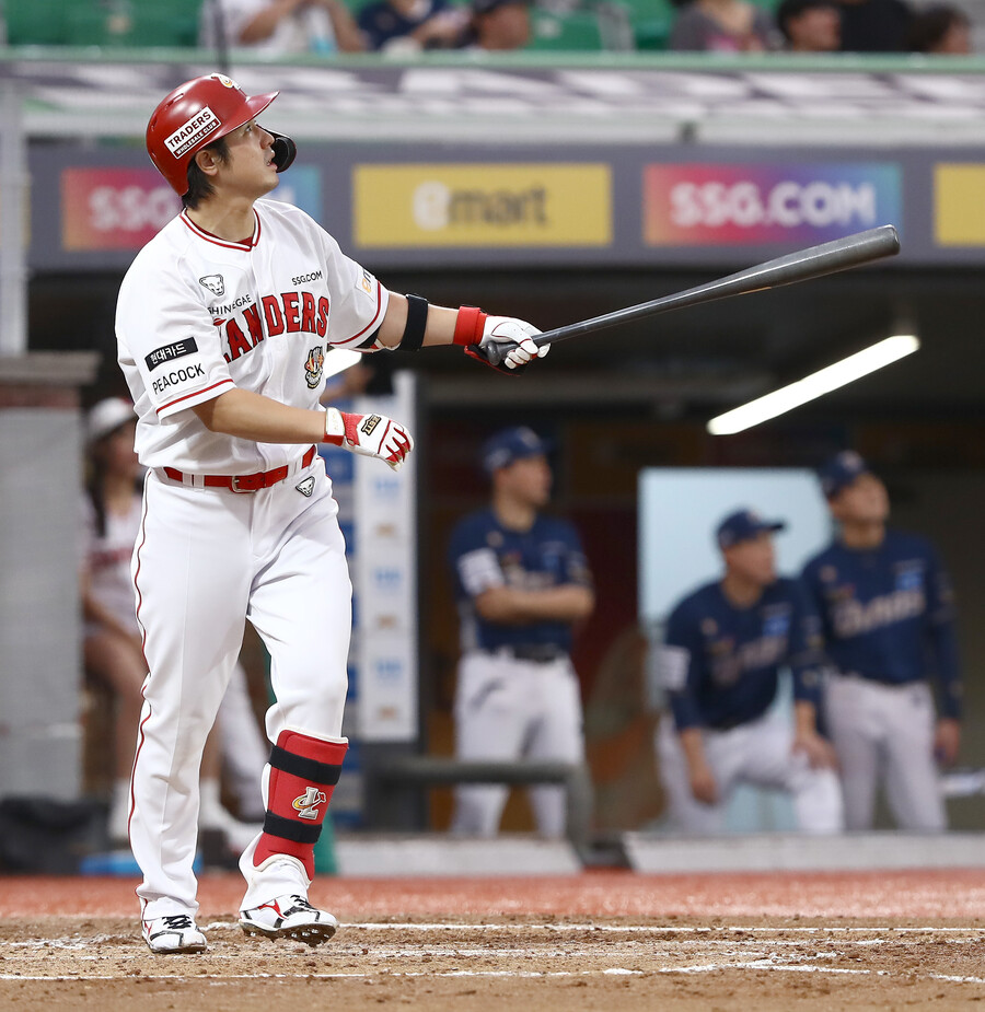 팀이 필요할 때, 최정은 그 자리에 있다… KBO 역사 쓰고, 팀 자존심 살리고, 승리도 만들었다