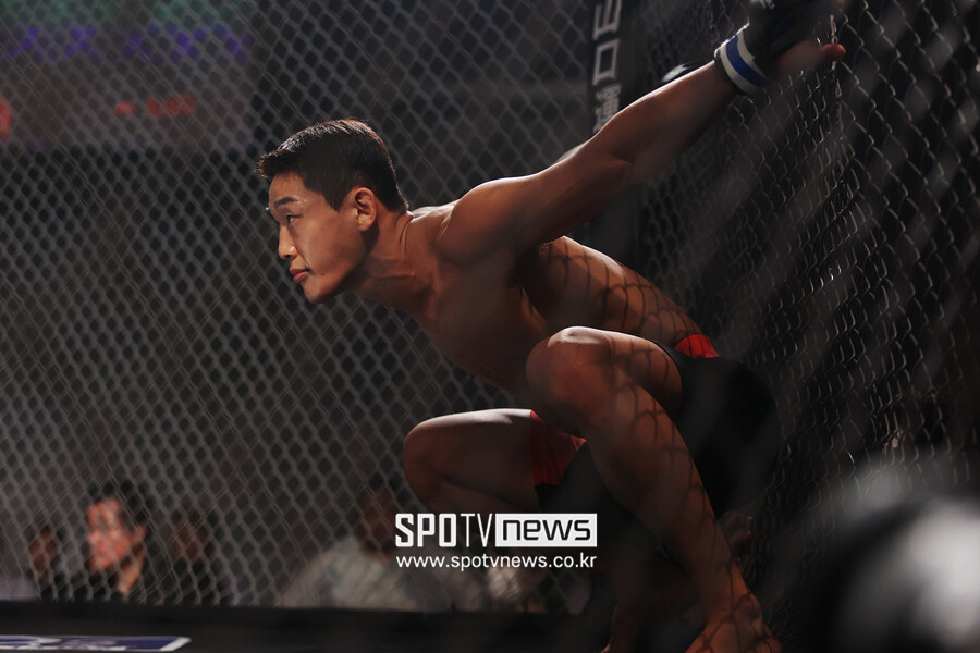 AFC 챔피언 유주상 6연승 질주…일본서 24초 TKO승 '두 번째 챔피언 벨트 차지'