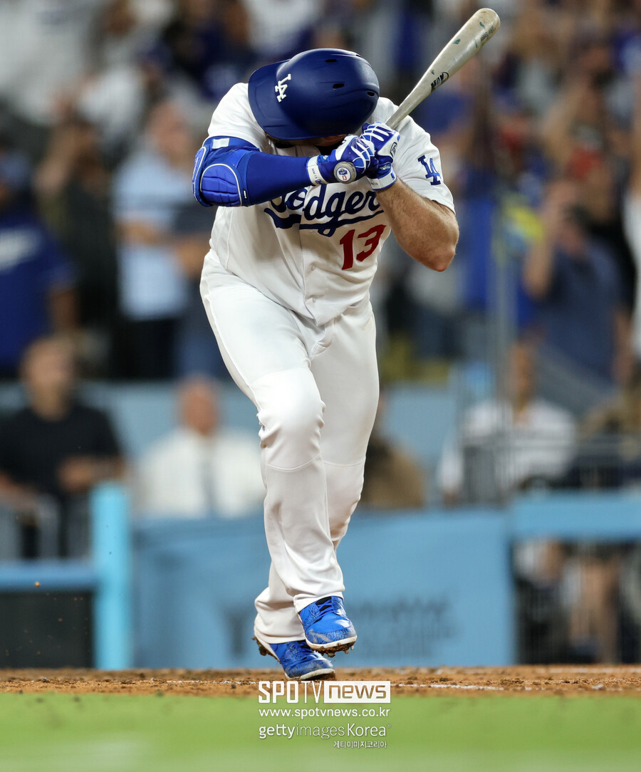 [다저스 게임노트] 홈스틸 잡아냈는데, 아쿠냐 주니어 못 막았다…타선 침체, 마운드 붕괴 다저스, '최강자' ATL 상대 2연패