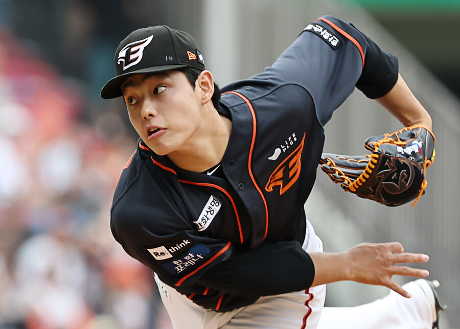 '문동주 157km 시즌 피날레' 한화, 1위 LG에 또 매운맛…8연패 뒤 2연승 [잠실 게임노트]