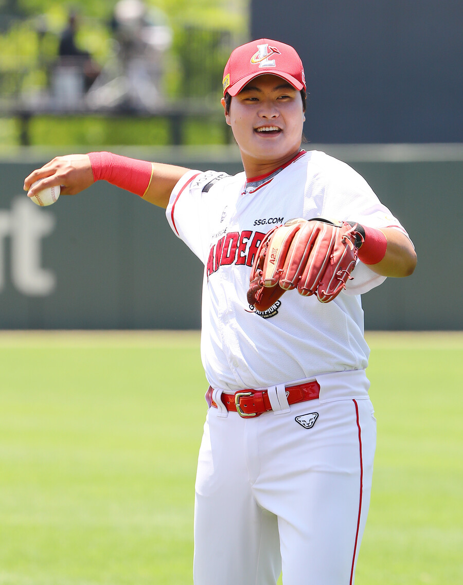 고명준 4타점+12안타 폭발+류현곤 호투… SSG 퓨처스팀, 고양에 역전승 ‘위닝시리즈’