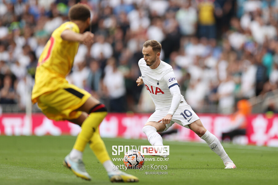 '입틀막 깜짝' 'SON ERA' 손흥민 주장 달고, 두 번째 'EPL 역사'…"역대 최초 98분 역전승"