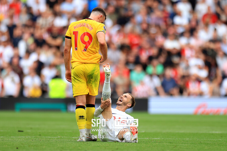 '입틀막 깜짝' 'SON ERA' 손흥민 주장 달고, 두 번째 'EPL 역사'…"역대 최초 98분 역전승"