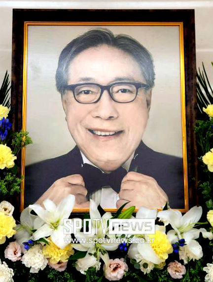 봉준호‧송강호 한달음에…故 변희봉 추모 물결