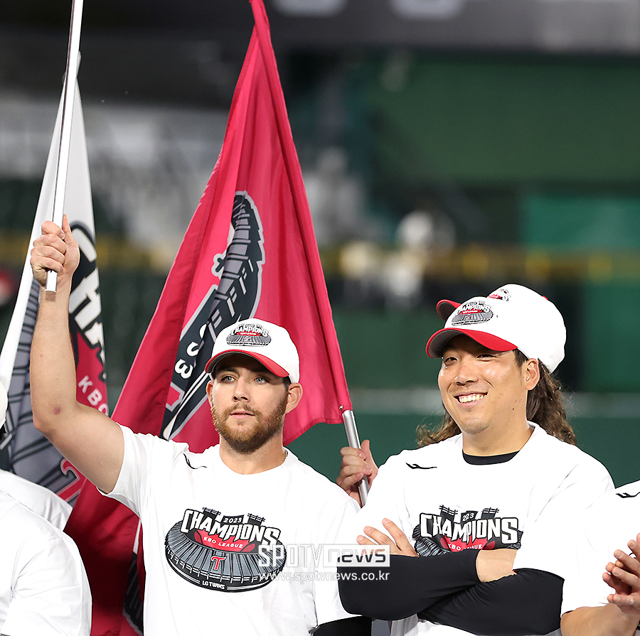 "1994년 재현 아니다, LG 왕조의 시작" KBO 타격기계도 난생처음, KS 우승은 새로운 출발점일 뿐이다