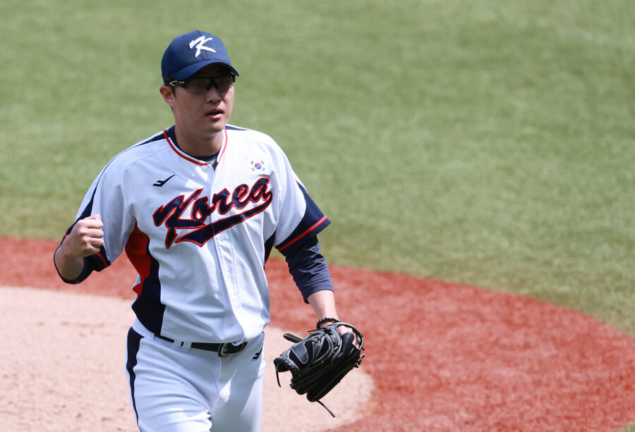 [항저우 NOW] 6이닝 9K 주먹 불끈! 박세웅 닥터K 모드…한국, 일본에 6회까지 1-0 리드
