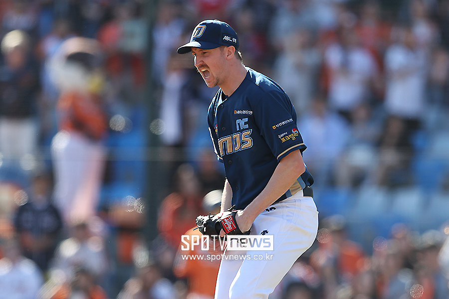 KBO 20승-200K 괴물투수, 벌써 美서 군침? 샌디에이고 영입 후보로 지목