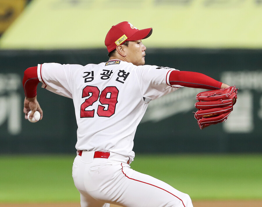 이보다 치열했던 3위 쟁탈전 있었나, SSG·NC 총력전 돌입…준PO 직행 티켓은 어느 팀에 돌아갈까