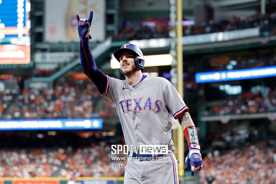 [ALCS 게임노트] '초전박살' 텍사스, PS 무패+7연승 질주…12년 만에 WS까지 두 걸음 남았다