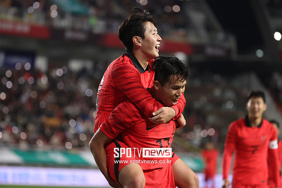 [SPO ISSUE]클린스만 감독 업무 방식 지지 김진수 "나름의 스티일, 아직 시간 필요해"