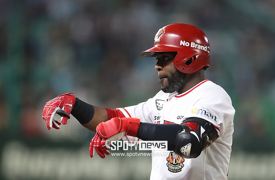 '김광현 충격 4실점' NC 적지서 2연승, PO행 1승 남았다…박건우 3안타 폭발 [준PO2 게임노트]