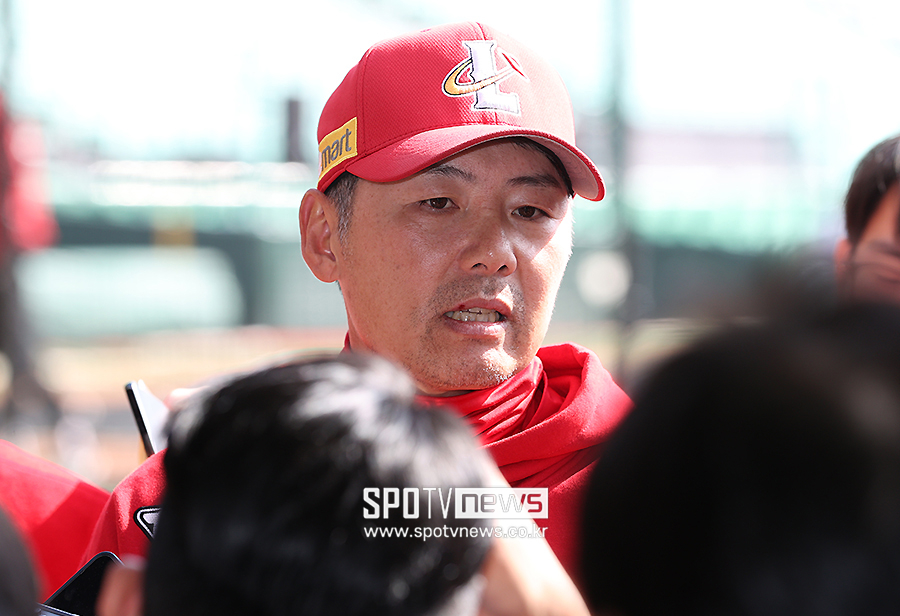 [준PO3 게임노트] '마틴 역전 3점포' 거침없는 공룡, 챔피언을 업셋 포식했다… NC, SSG에 3연승으로 PO 진출, kt와 KS 티켓 맞대결