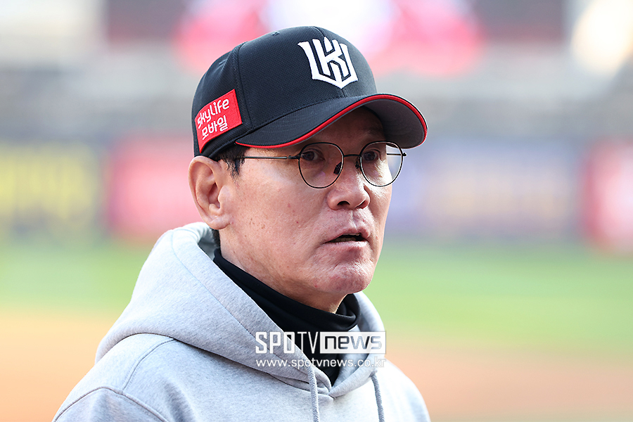 [PO3 게임노트] '고퀄스'→'손박김' 9이닝 무실점 +배정대 결승포…kt, NC 가을야구 신기록 10연승 저지 2패 뒤 1승