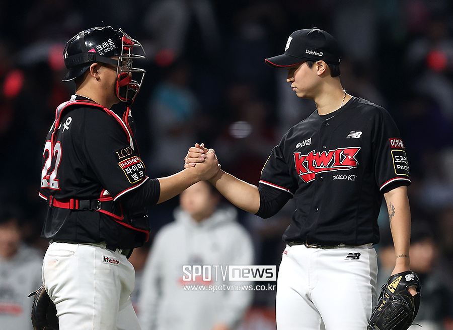 ‘단 두 번뿐인 기적’ 리버스 스윕 이제 kt가 노린다…‘빅게임 피처’ 재림 없었던 NC, 2연패 수렁 [PO4 게임노트]
