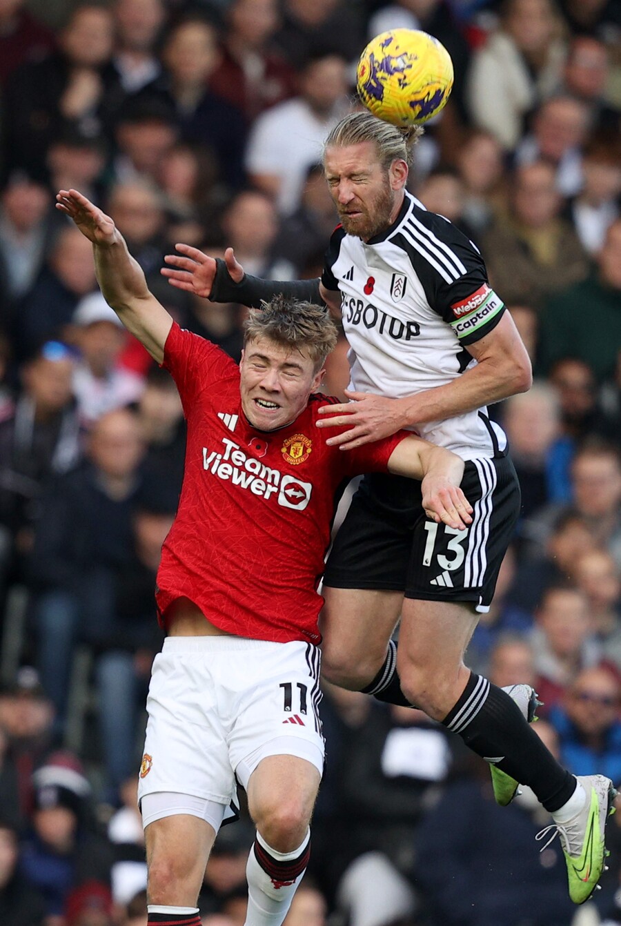 [SPO ISSUE]UCL 3골-PL 0골, 1천46억에 맨유 유니폼 입고 머리만 감싸 쥐다가 시간 가네