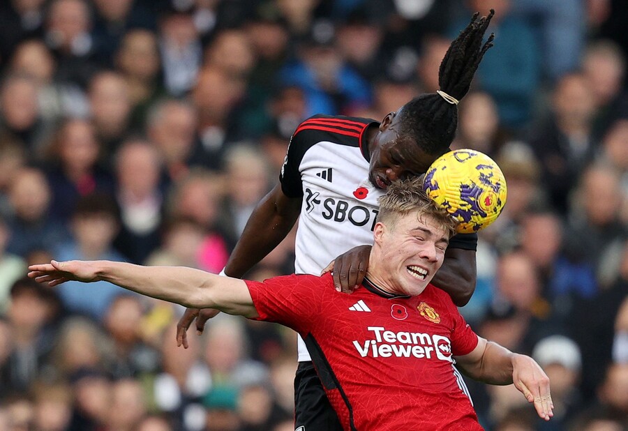 [SPO ISSUE]UCL 3골-PL 0골, 1천46억에 맨유 유니폼 입고 머리만 감싸 쥐다가 시간 가네