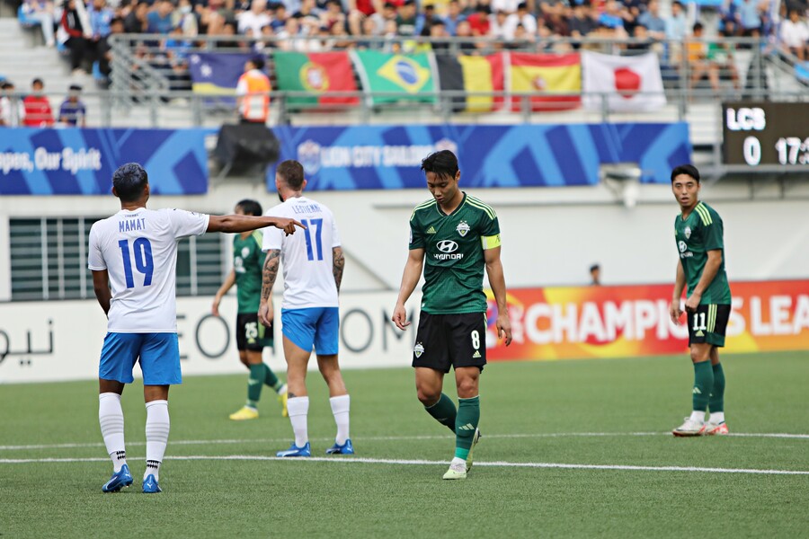 [SPO 현장] '캡틴' 완장 두르고 뛴 백승호 "FA컵·ACL 반성해야…전북이라면 모두 이겨야"