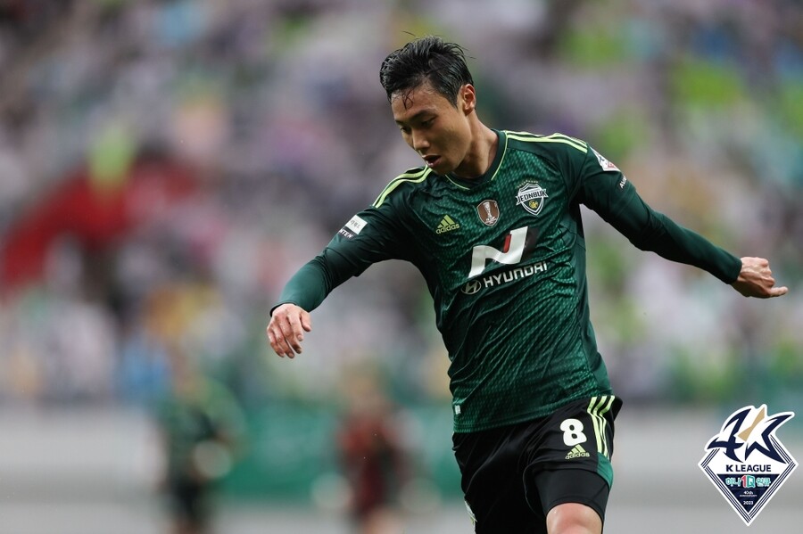 [SPO 현장] '캡틴' 완장 두르고 뛴 백승호 "FA컵·ACL 반성해야…전북이라면 모두 이겨야"