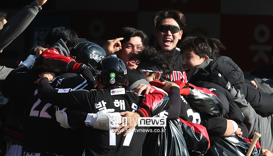 '우승 가자!' 뚝심의 LG 타선, 1~5차전 똑같다…kt는 박경수 투입[KS5 라인업 종합]