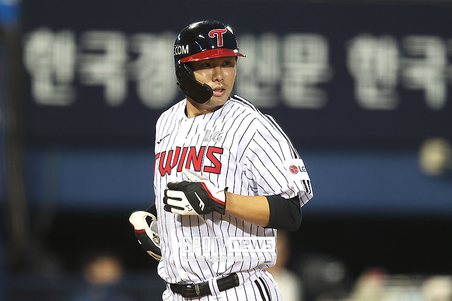 '20승·200K 에이스' 페디, KBO 최초 수비상 영광…박해민·홍창기·에레디아는 외야수 수비상[공식발표]