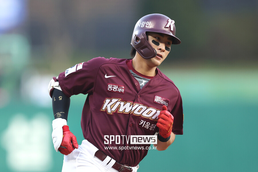 이정후 ML 진출 진짜 시작…KBO, MLB 사무국에 포스팅 요청 [오피셜]